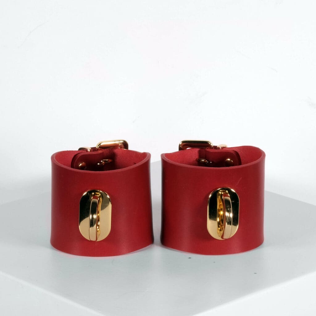 Elif Domanic | Kia Handcuffs Red | Sex Handcuffs